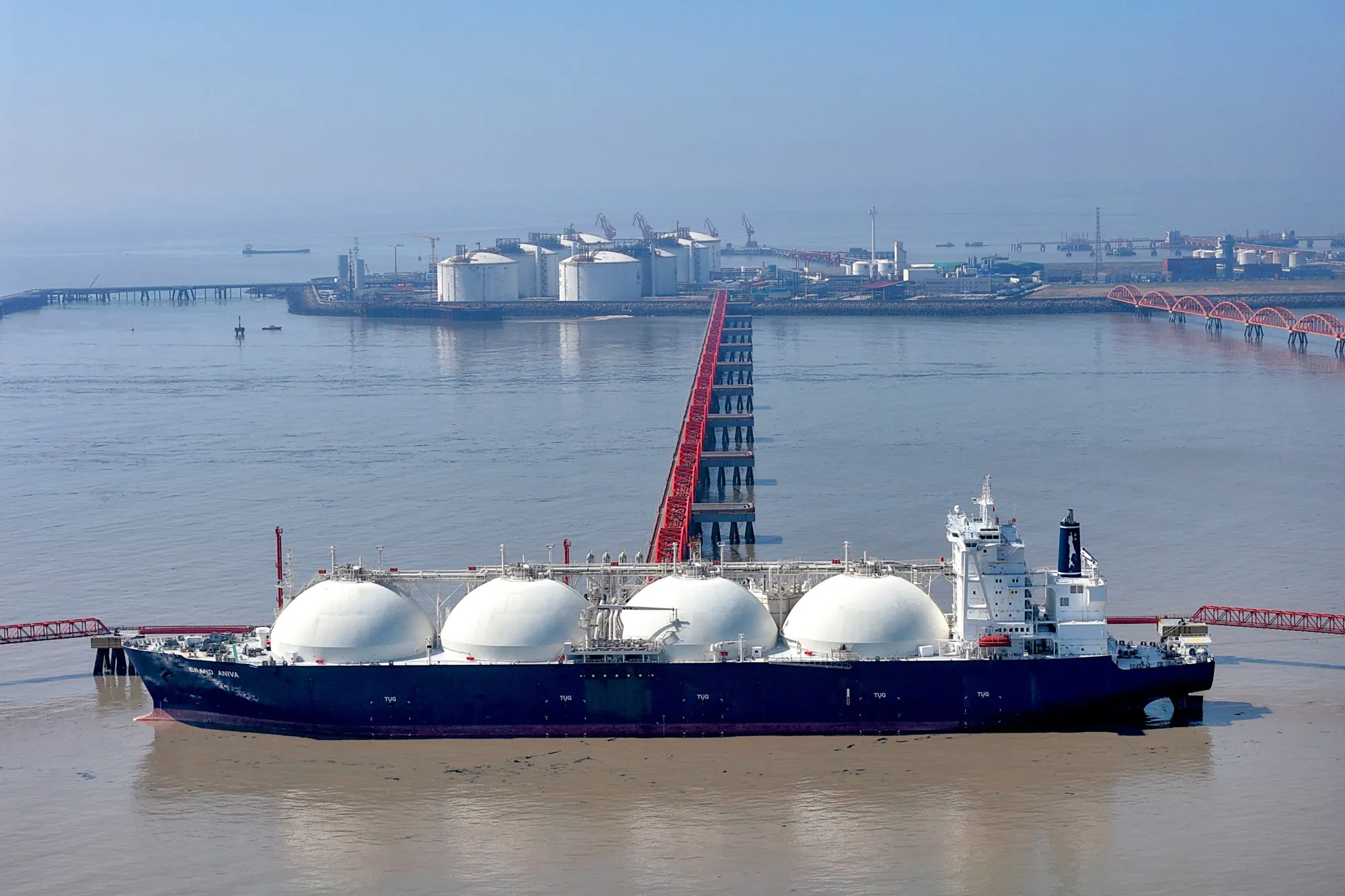 China Boosts LNG Imports to Meet Rising Power Demand During Summer Heat ...