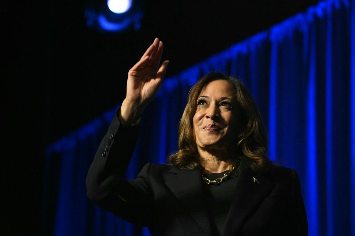 Harris Casts Herself as Pro-Labor Capitalist in Pittsburgh - Bloomberg