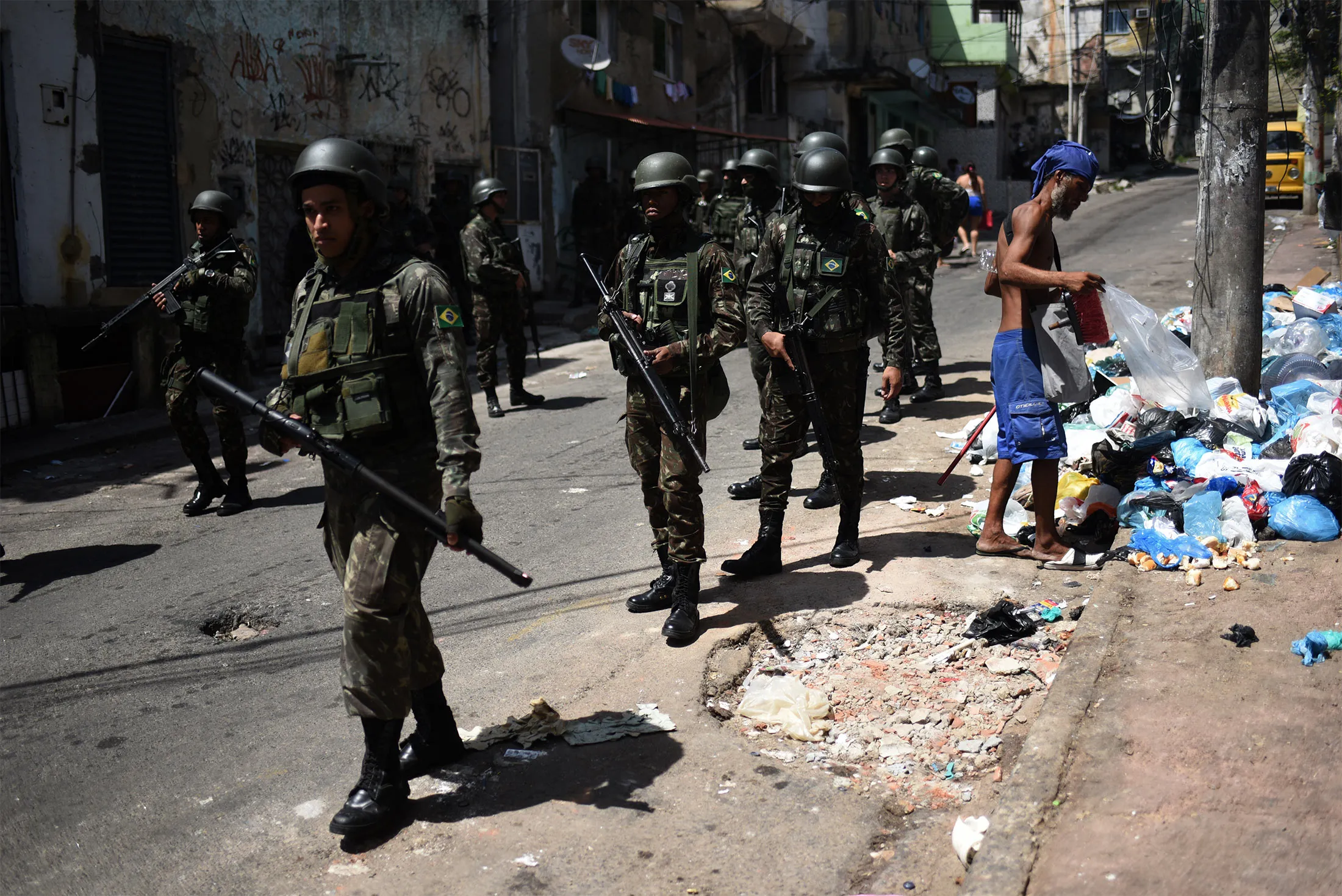 Brazil’s Army Will Need More Than Guns to Fix Rio de Janeiro Crime ...