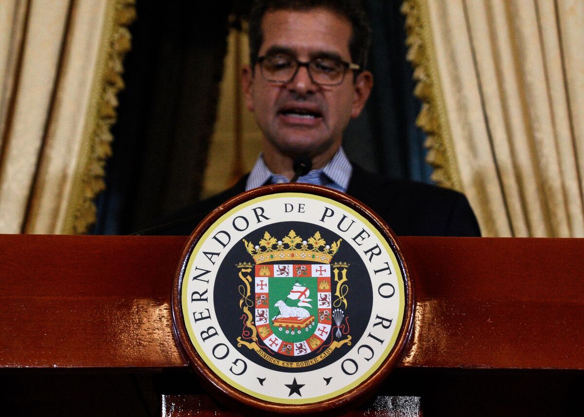 Puerto Rico Governor Demands Mayors Resign After Arrest Report - Bloomberg