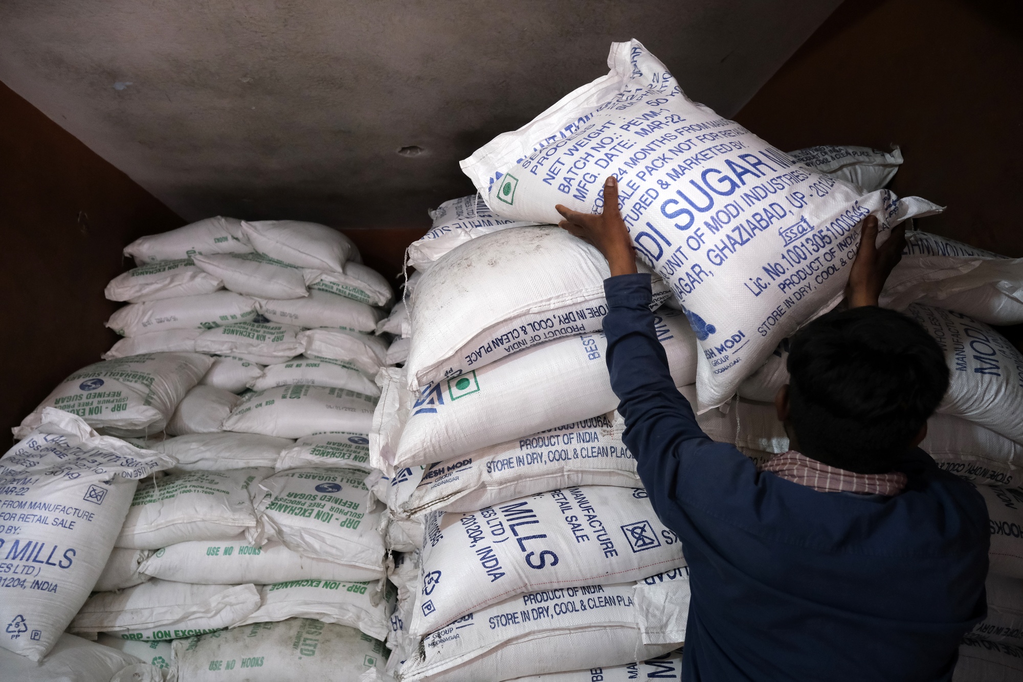 India Sells Sugar In Golden Opportunity On Tight Global Market india-sells-sugar-in-golden-opportunity-on-tight-global-market