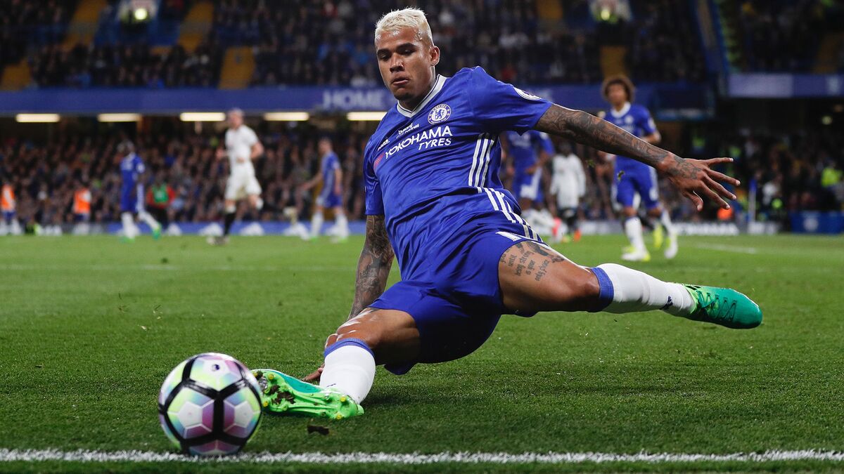 Chelsea Apology to China for Player's Offensive Online Posts - Bloomberg