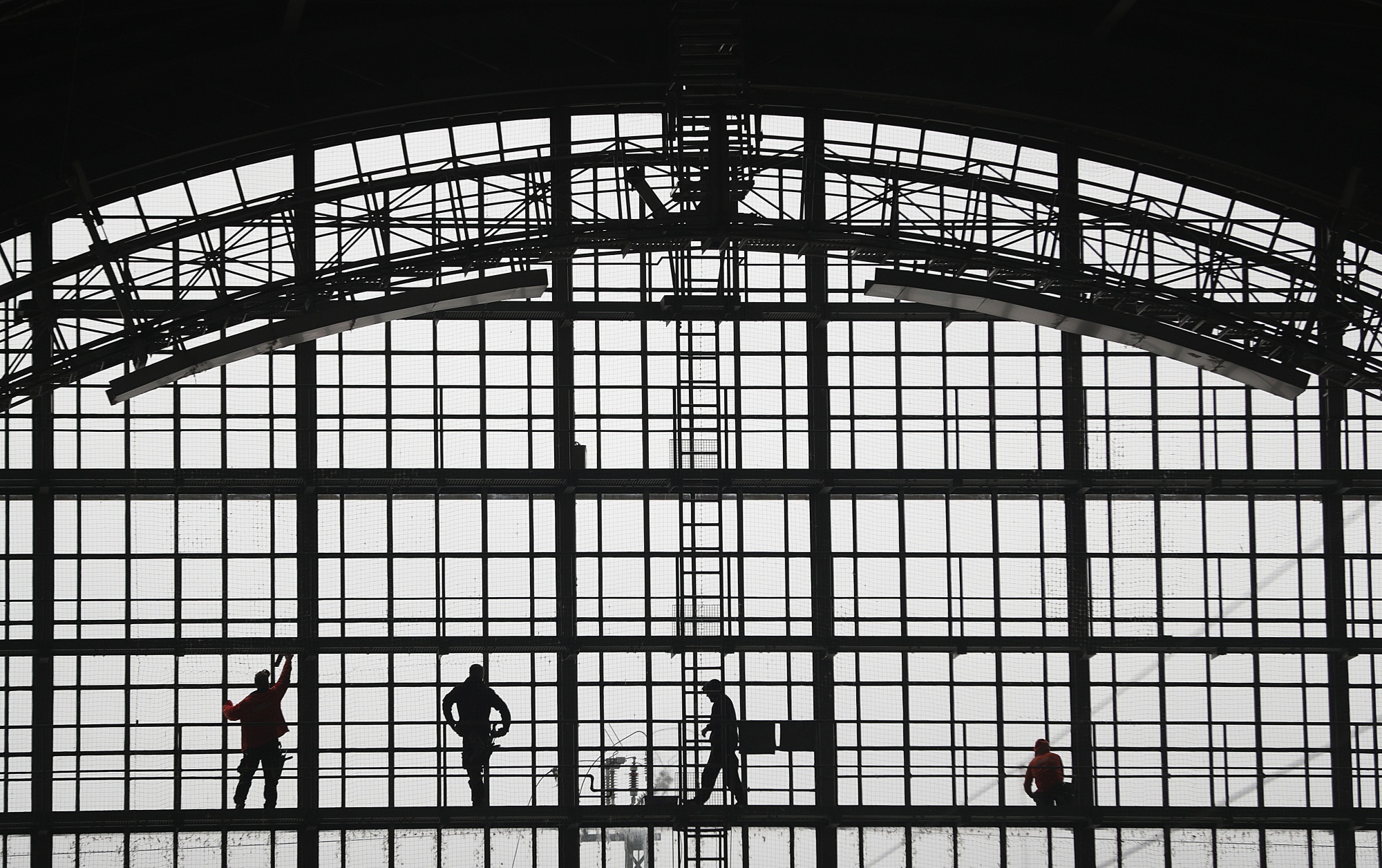 German Unemployment Falls Less Than Forecast as Economy Dithers - Bloomberg