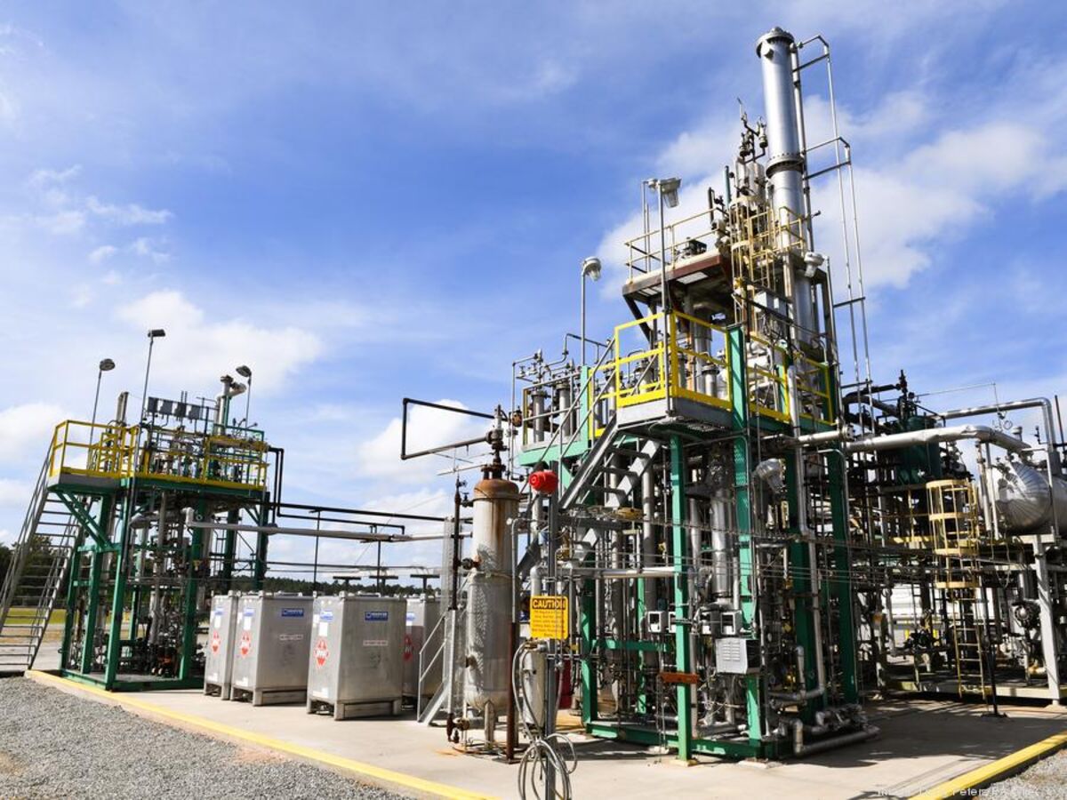 Green Jet-Fuel Maker Backed by Shell (RDSA) Gets More Funding for U.S ...