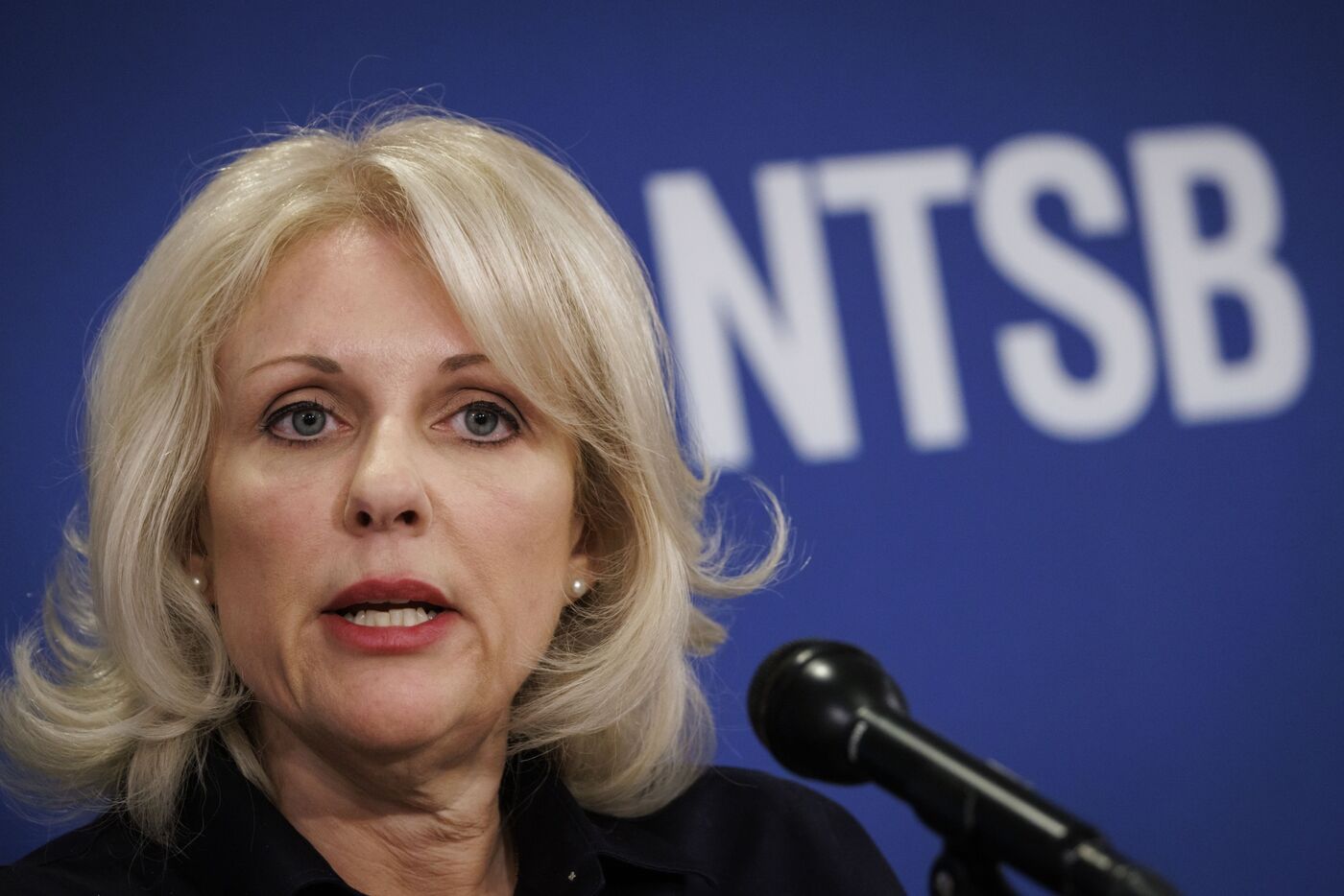 NTSB Head Calls for Wider Rollout of Runway-Crash Avoidance Tech ...