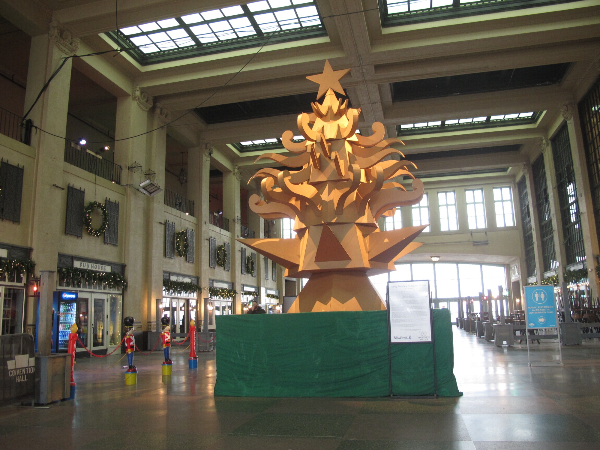 Unique Christmas Tree Display is the Talk of One New Jersey Town ...