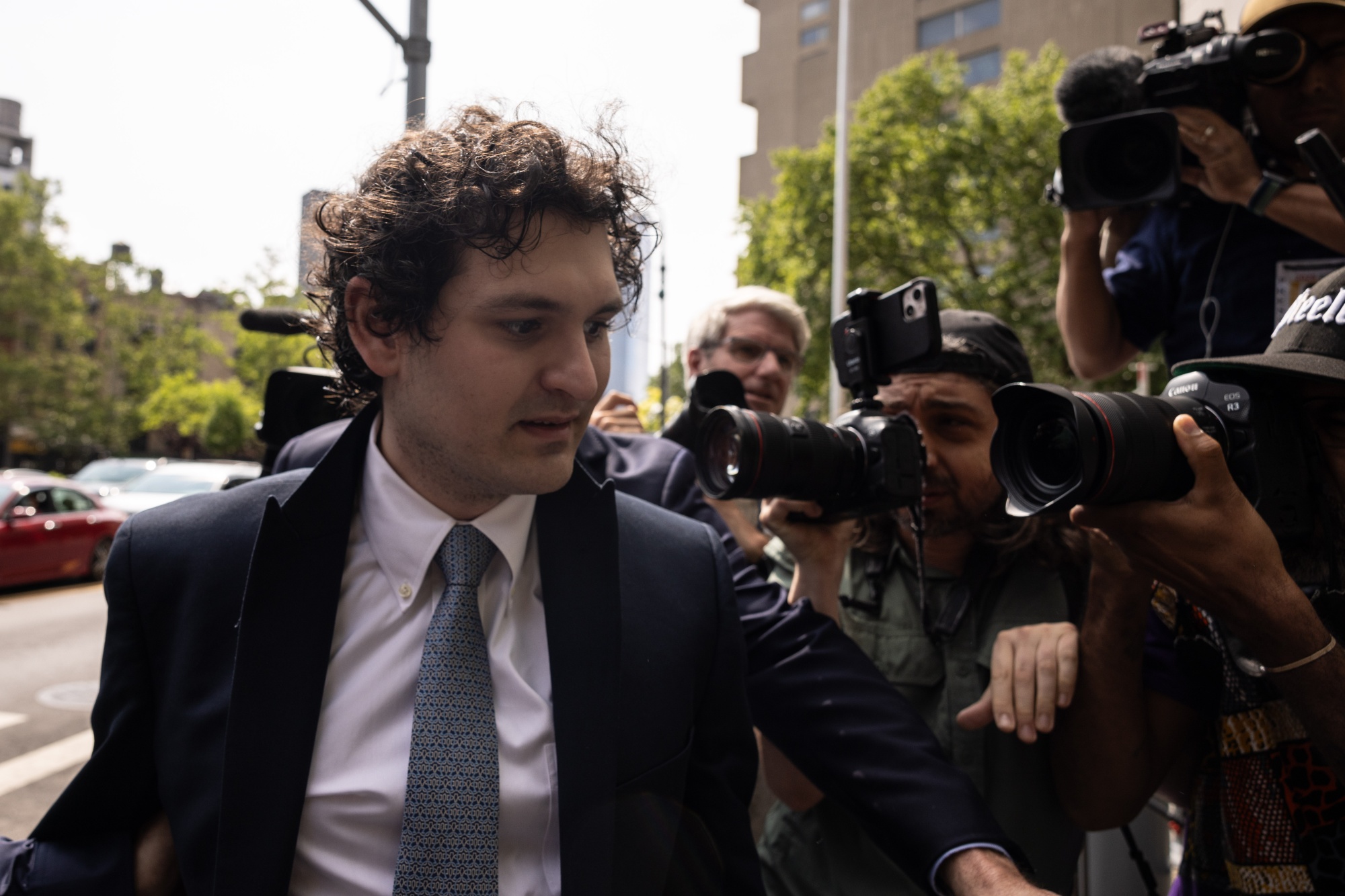 FTX's Sam Bankman-Fried Hires Lawyer Who Represented Nikola's Trevor ...