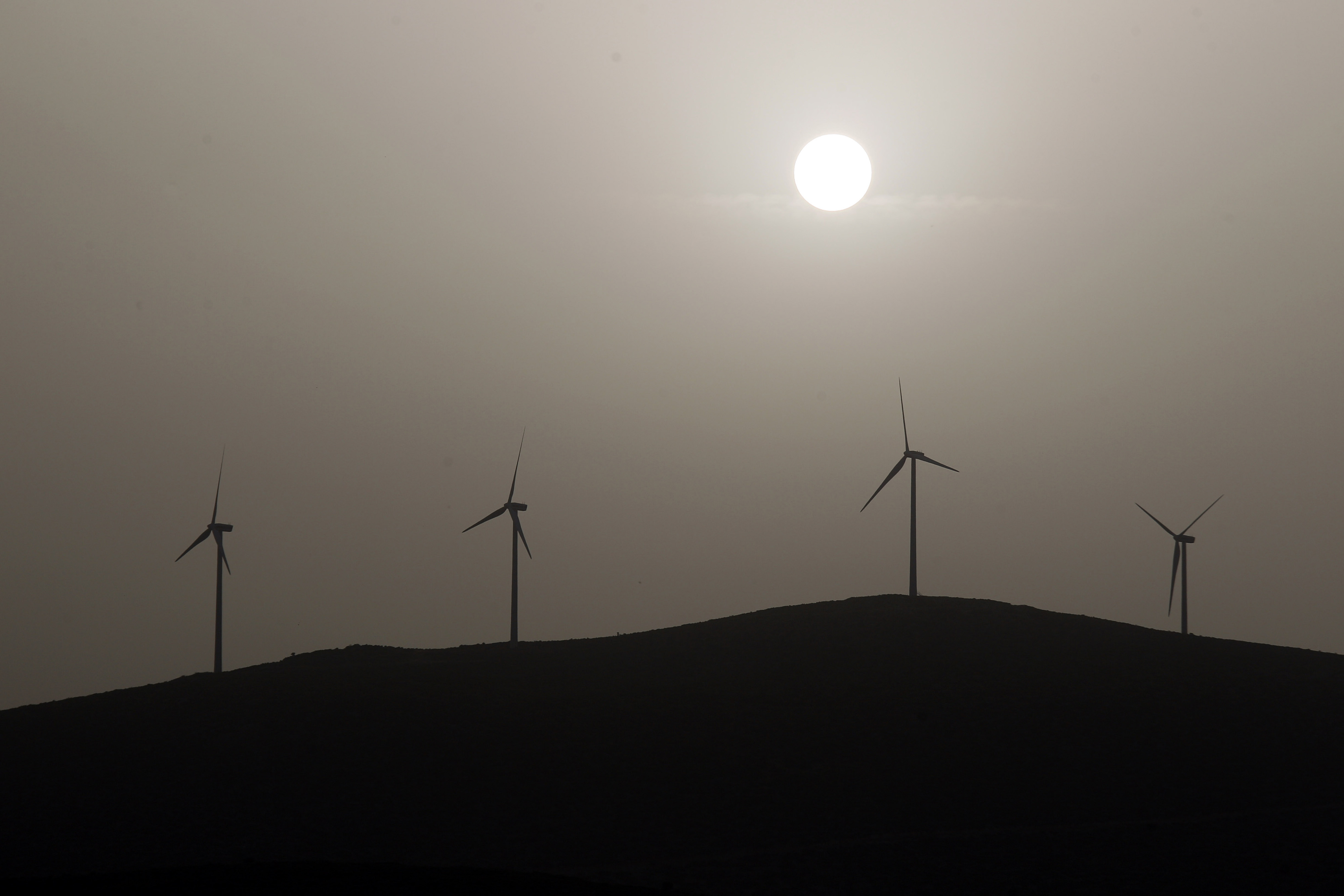 Greece to Put Forward Plan to Overhaul European Union’s Power Grids ...