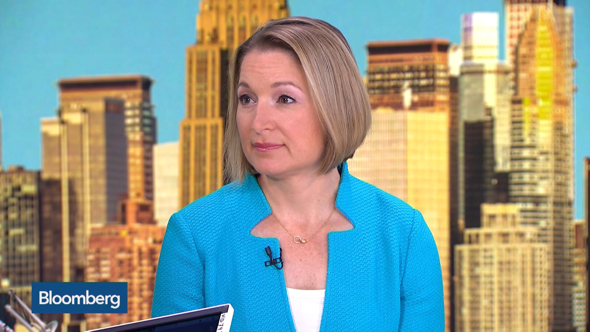 Watch Zentner: No Argument to Be Made for Fed to Raise Rates - Bloomberg
