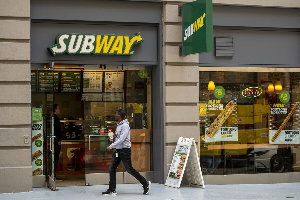 Subway Eyes $2.3 Billion Asset-Backed Debt Sale - Bloomberg