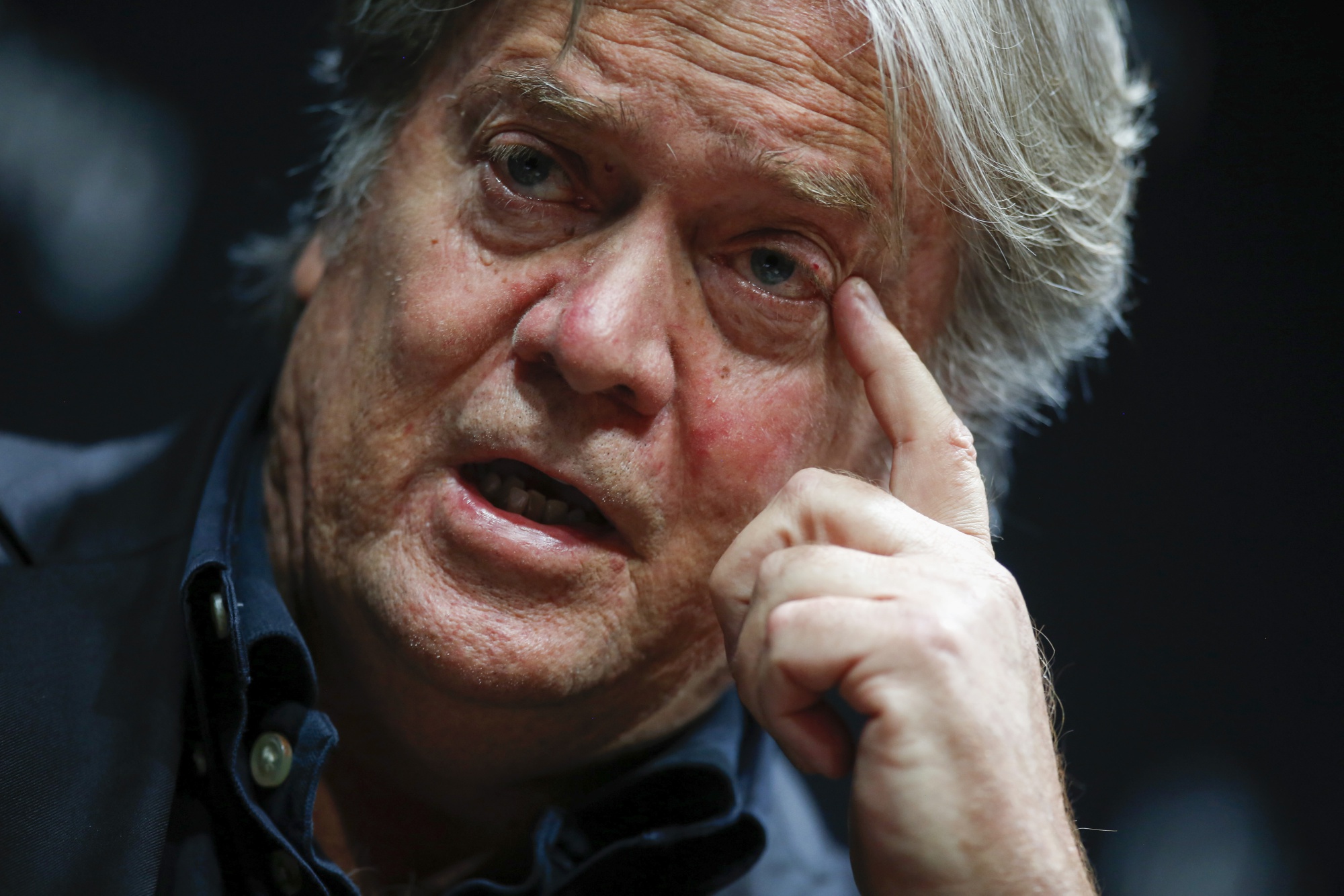 Steve Bannon Hosts a Dinner of International Populist Leaders - Bloomberg