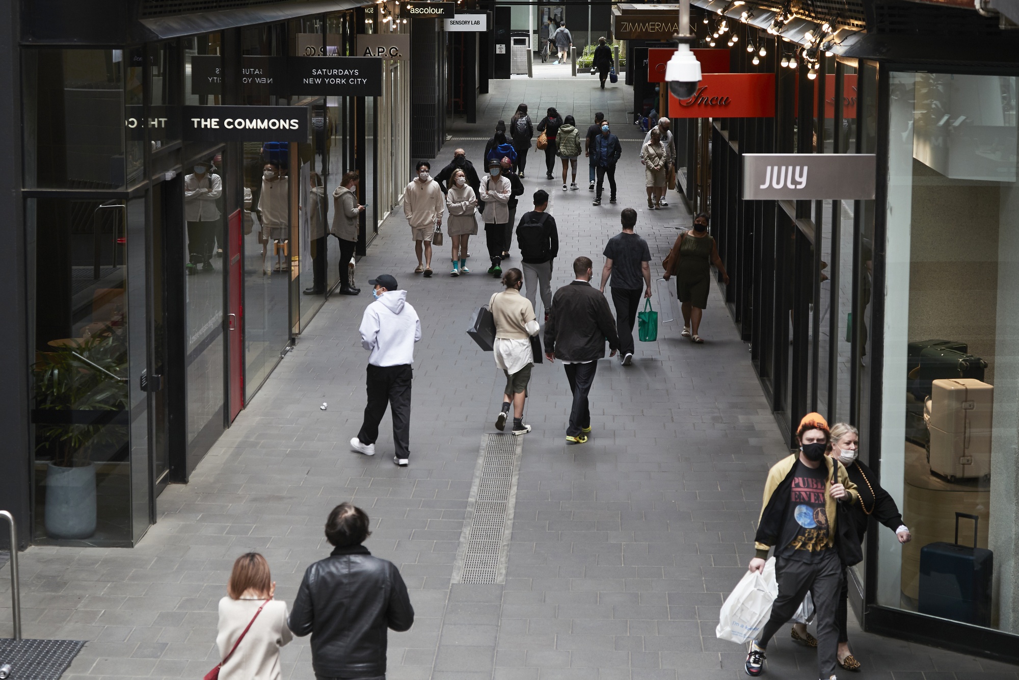 Australian Shoppers Splurged in November as Recovery Intensified ...