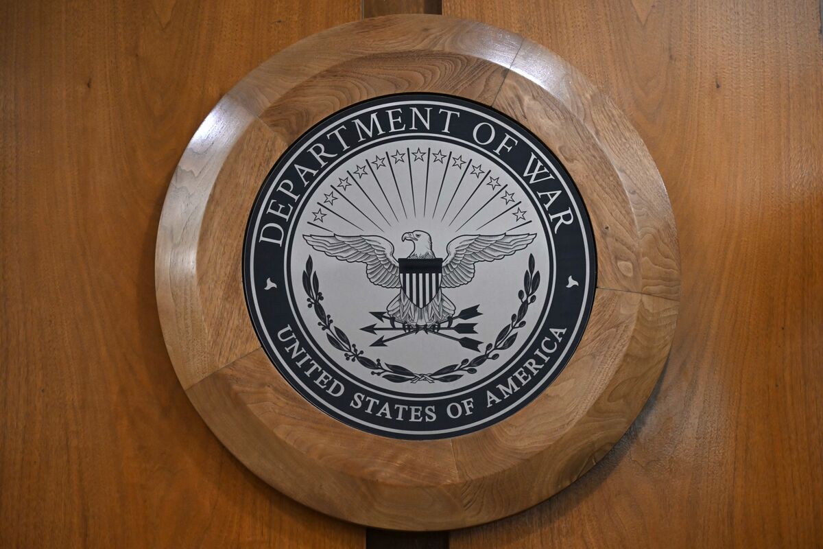 トランプ氏「戦争省」改称コスト、200億円超も－正式ならさらに膨張 - Bloomberg