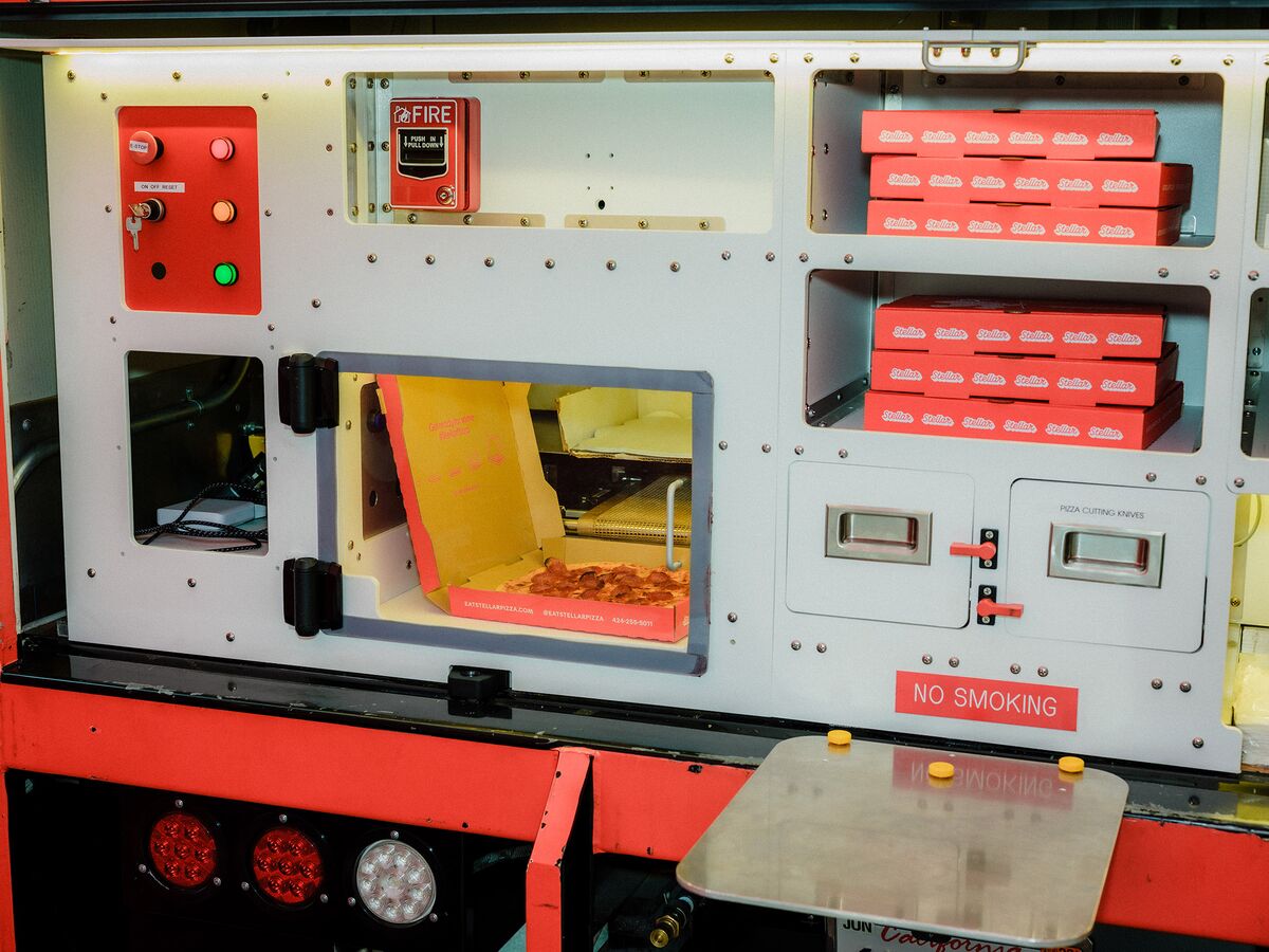Pizza Robot Company Stellar Draws Engineers From SpaceX - Bloomberg