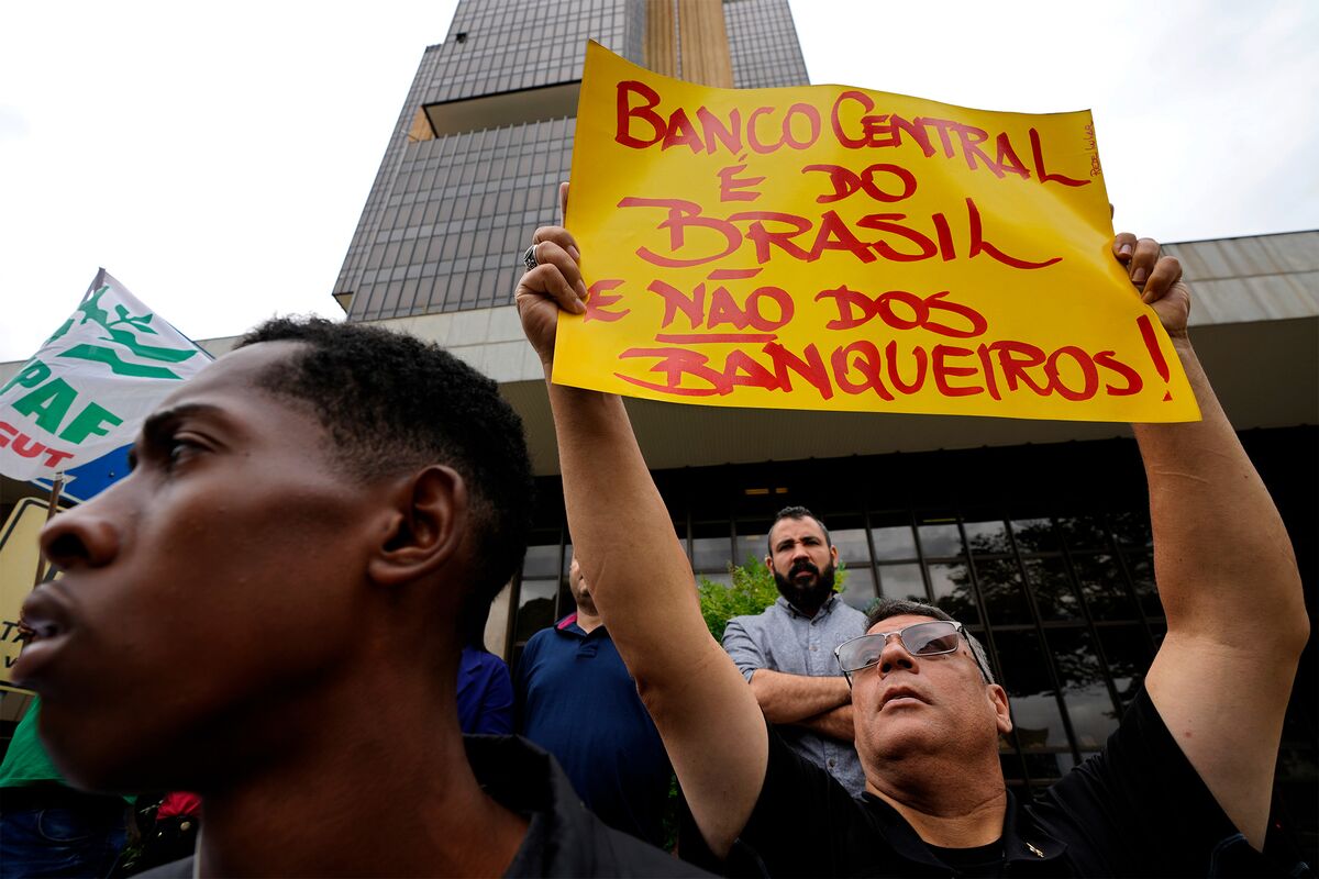 Brazil Central Bank Likely to Hold Interest Rates: Decision Guide ...