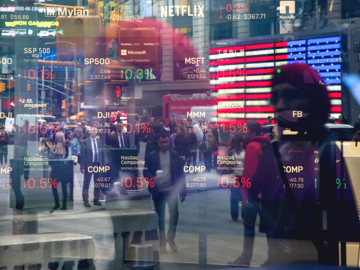 Investors Most Underweight on US Stocks Since 2005, BofA Poll Shows ...