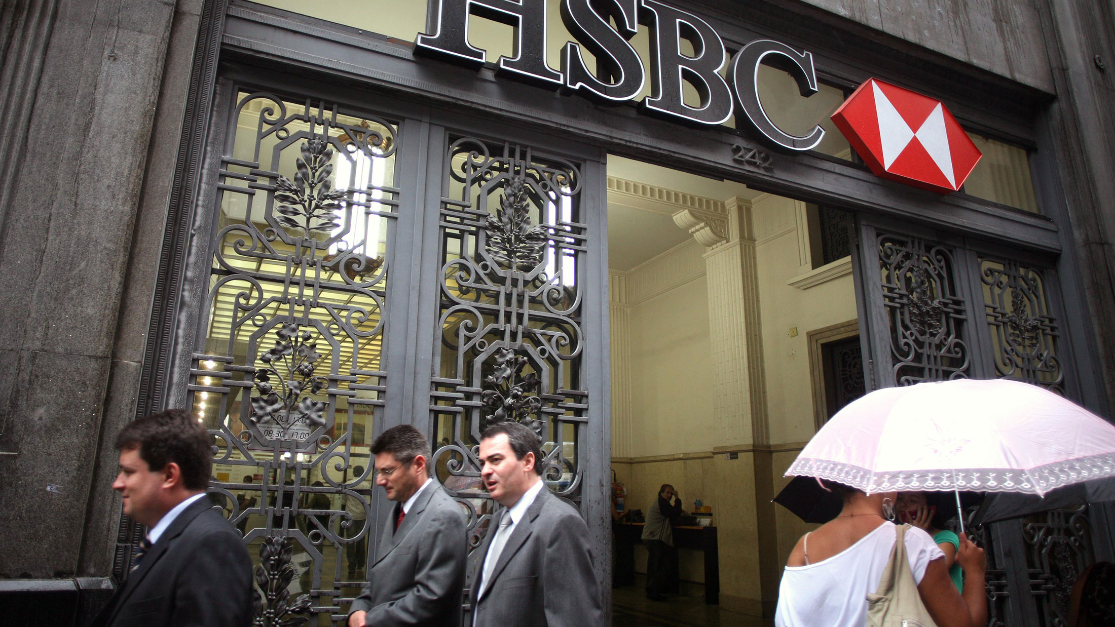 HSBC Joins Citigroup, SocGen as Foreign Banks Retrench in Brazil ...