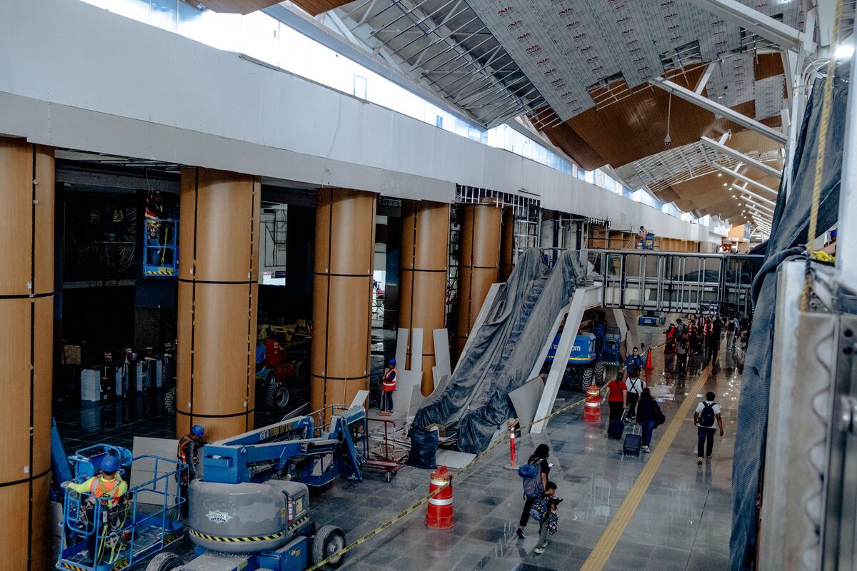 FIFA World Cup: Mexico Rushes to Revamp Airport Before Soccer Fans ...