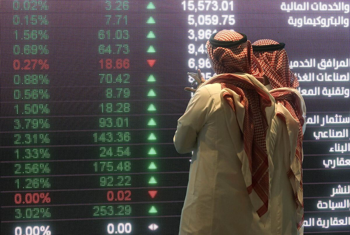 Saudi Stocks Get Cheaper as Outlook for Earnings Improves - Bloomberg