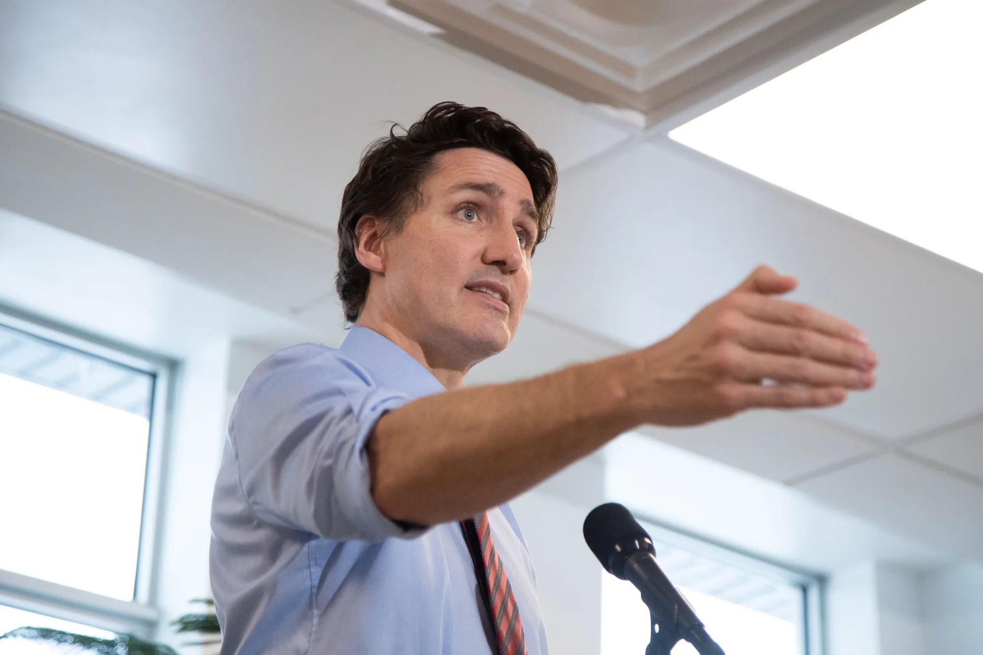 Inflation: Trudeau Braces for Disruptive Strikes Amid Tough Union Wage ...