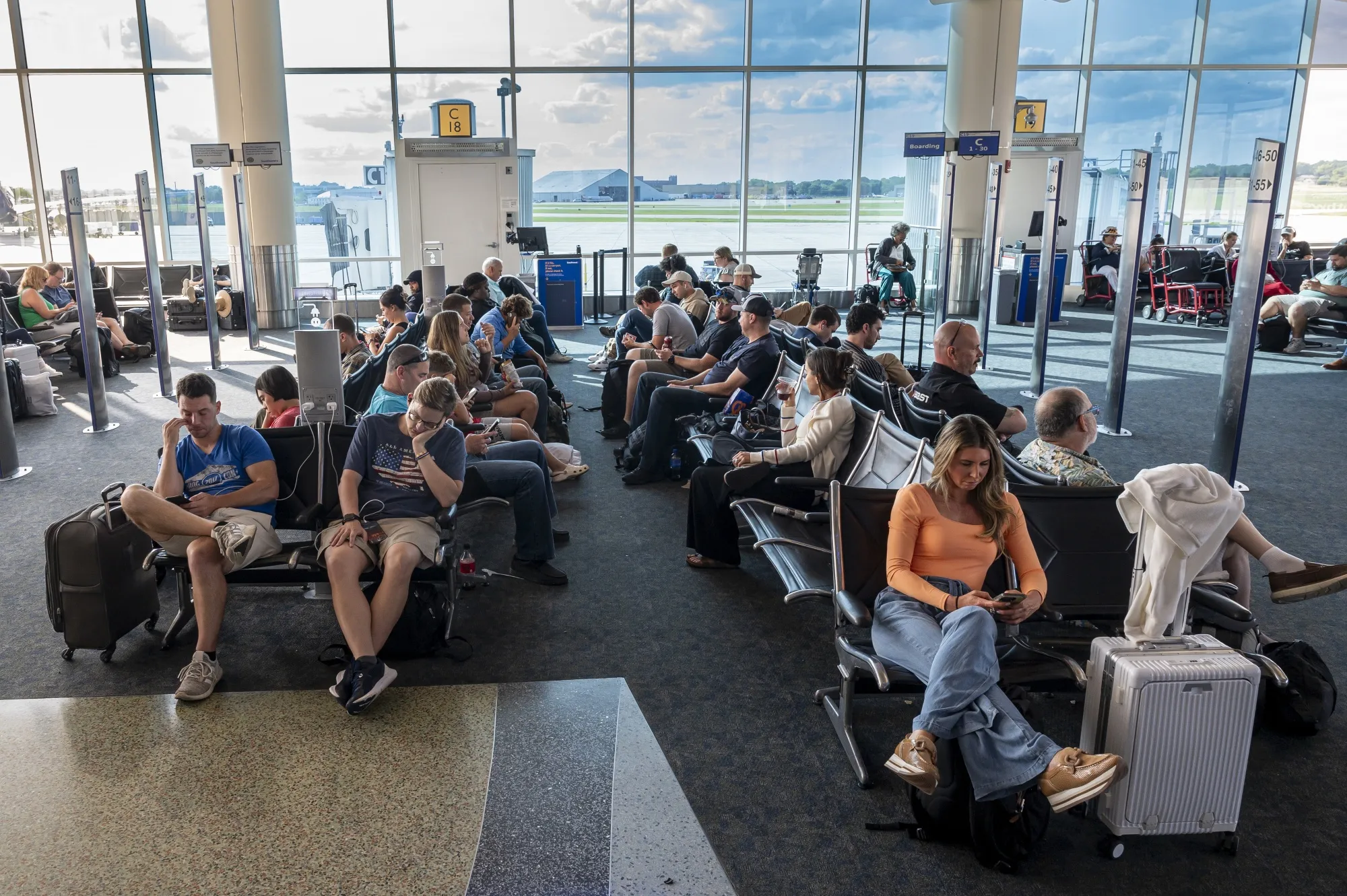 US Labor Day Flights Seen Reaching Highest Level ‘in Decades’ - Bloomberg