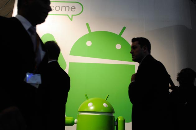 Google Introduces KitKat, Its Latest Version of Android - Bloomberg