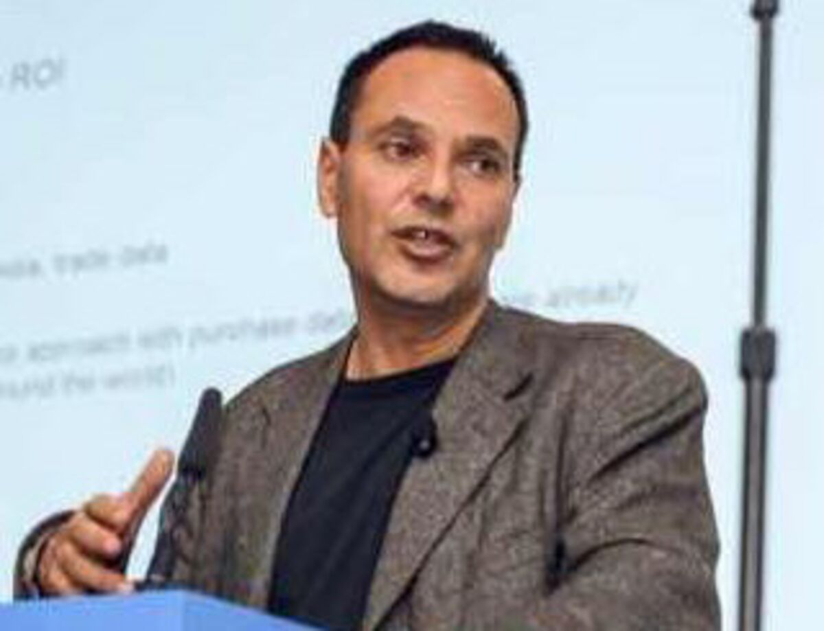 Kantar CEO Stabbed With `Enormous Knife' in London: Standard - Bloomberg