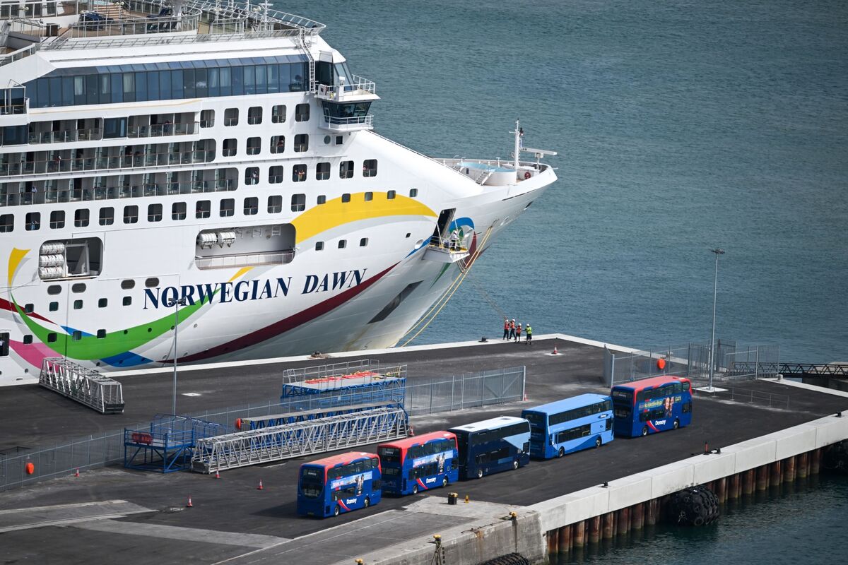 Norwegian Cruise Ship Docks After Mauritius Clears It of Cholera ...