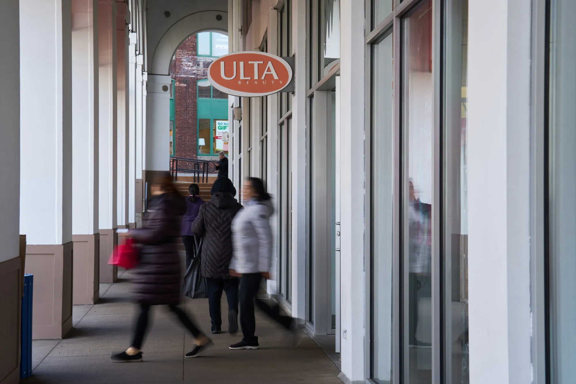 Ulta (ULTA) Shares Fall on Cooling Demand, Sending Peers Lower (COTY ...