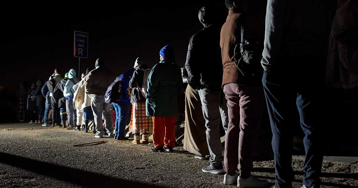 South Africa HIV Services Hit by US Aid Cuts - Bloomberg