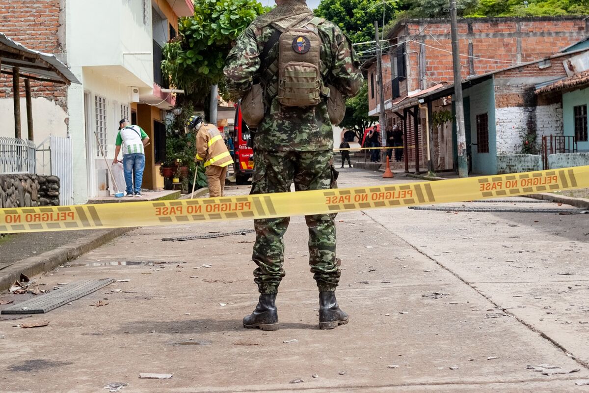 Corruption Dwarfs Every Other Issue for Colombians in New Poll - Bloomberg