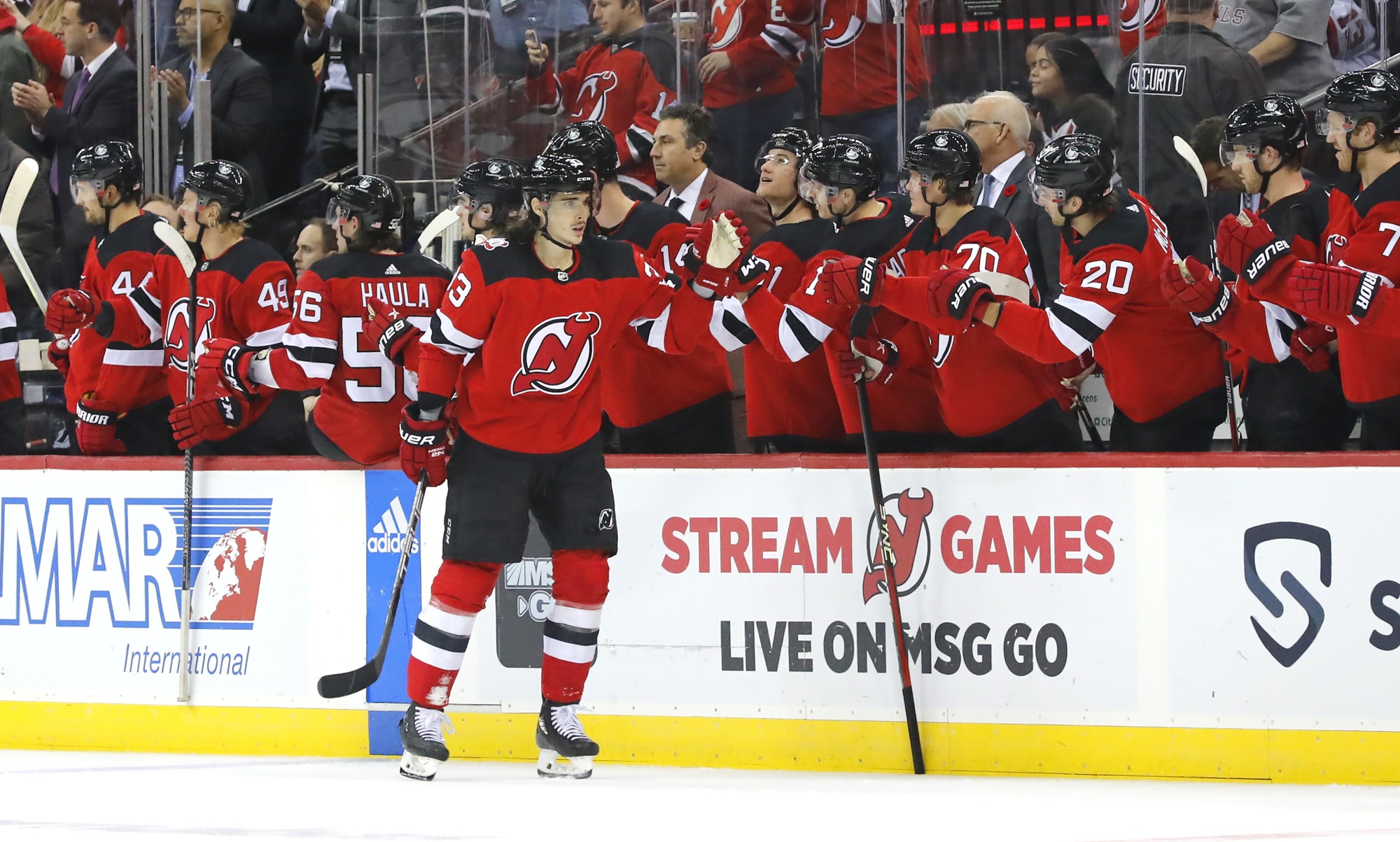 Devils Beat Flames 3-2 on Hischier Goal for 7th Win in Row - Bloomberg