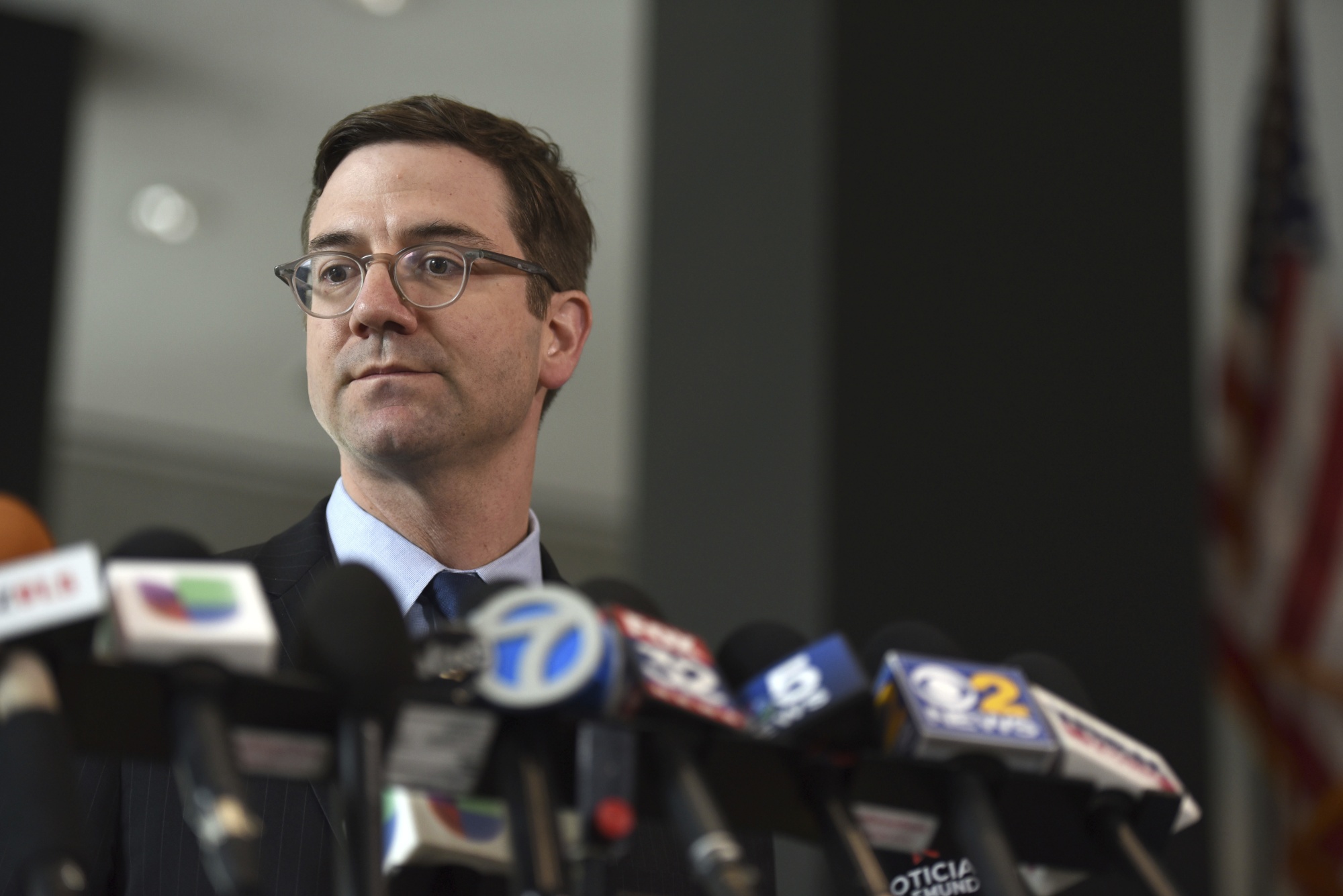 Biden Names Former Prosecutor Ed Siskel as Top White House Lawyer ...