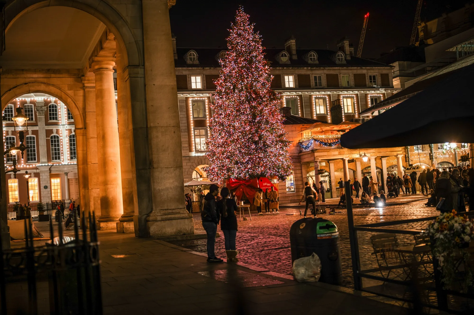 Skiing Put on Ice as Rich Home Buyers Chase London Deals for Christmas ...