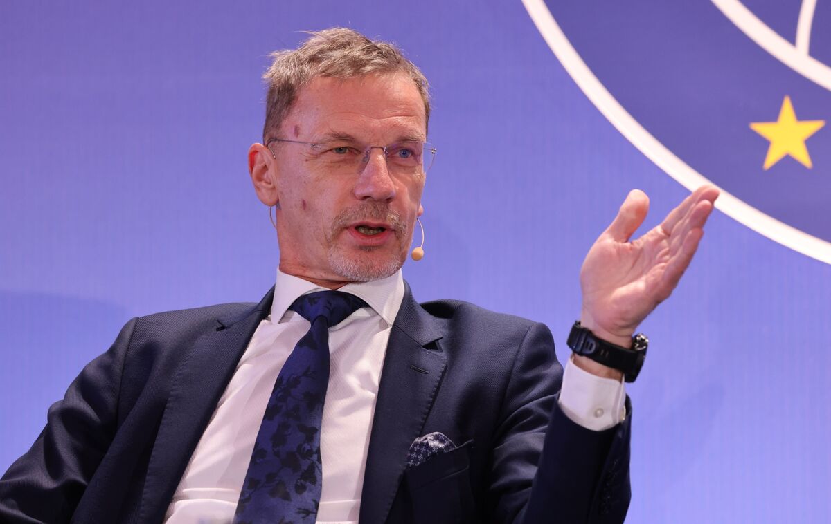 ECB’s Vujcic Says Risk of Undershooting Inflation Goal Has Risen ...