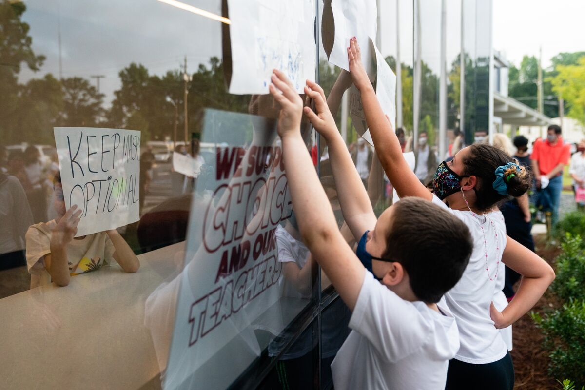 Parents Willing to Pay $800 for Mask Exemption in Covid-Era Poll ...