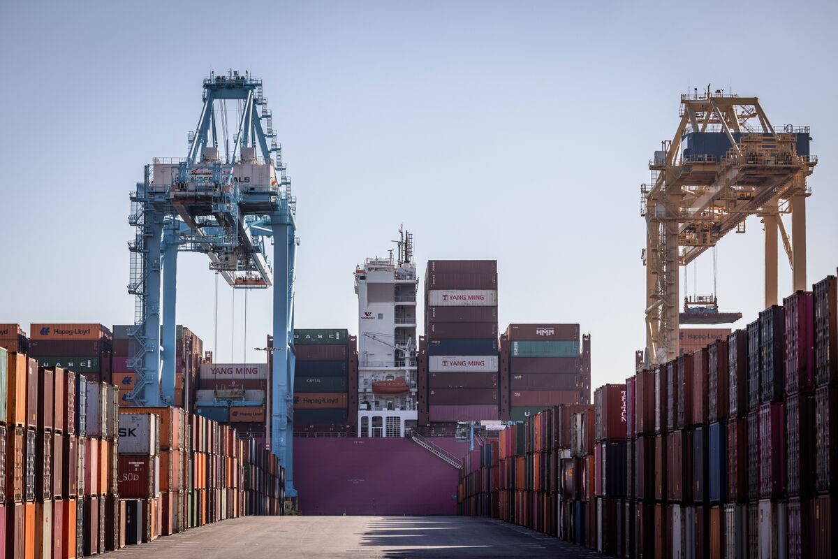 EU Tells US Trade Deal Should be Adopted by July Deadline - Bloomberg