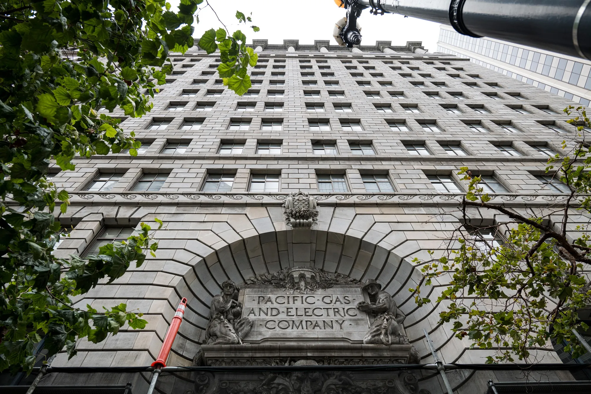 PG&E to Sell San Francisco Headquarters for $800 Million - Bloomberg