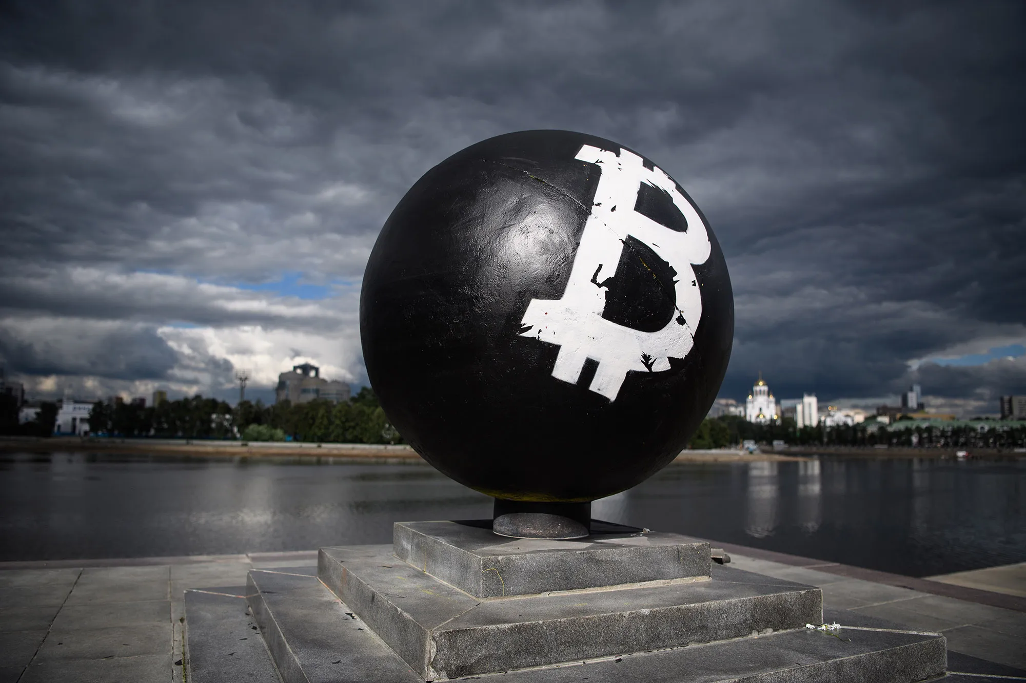 How Russia, Billionaires Could Use Crypto to Go Around 'Severe' US ...