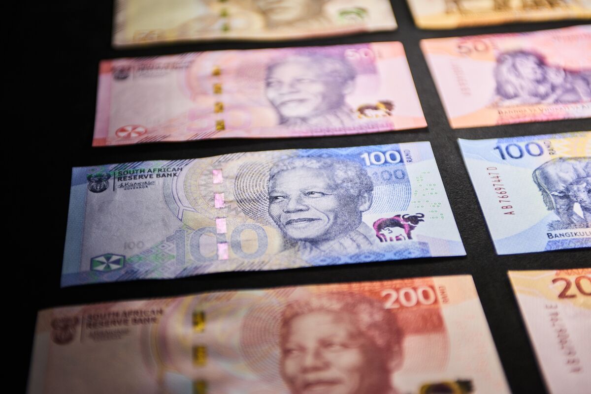 Rand Set for Biggest Gain in 16 Years on South Africa Stability - Bloomberg