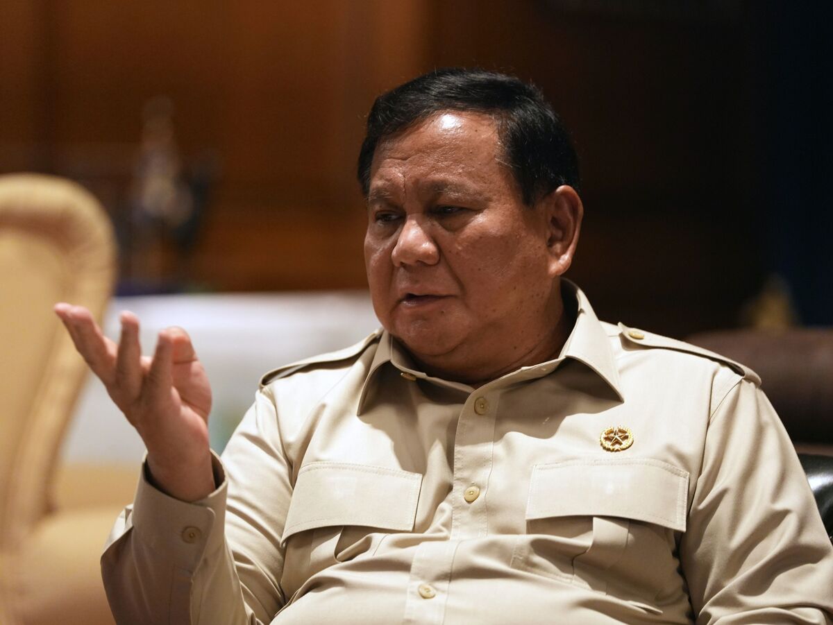 Indonesia Has No Cabinet Reshuffle Plan for Now, Official Says - Bloomberg