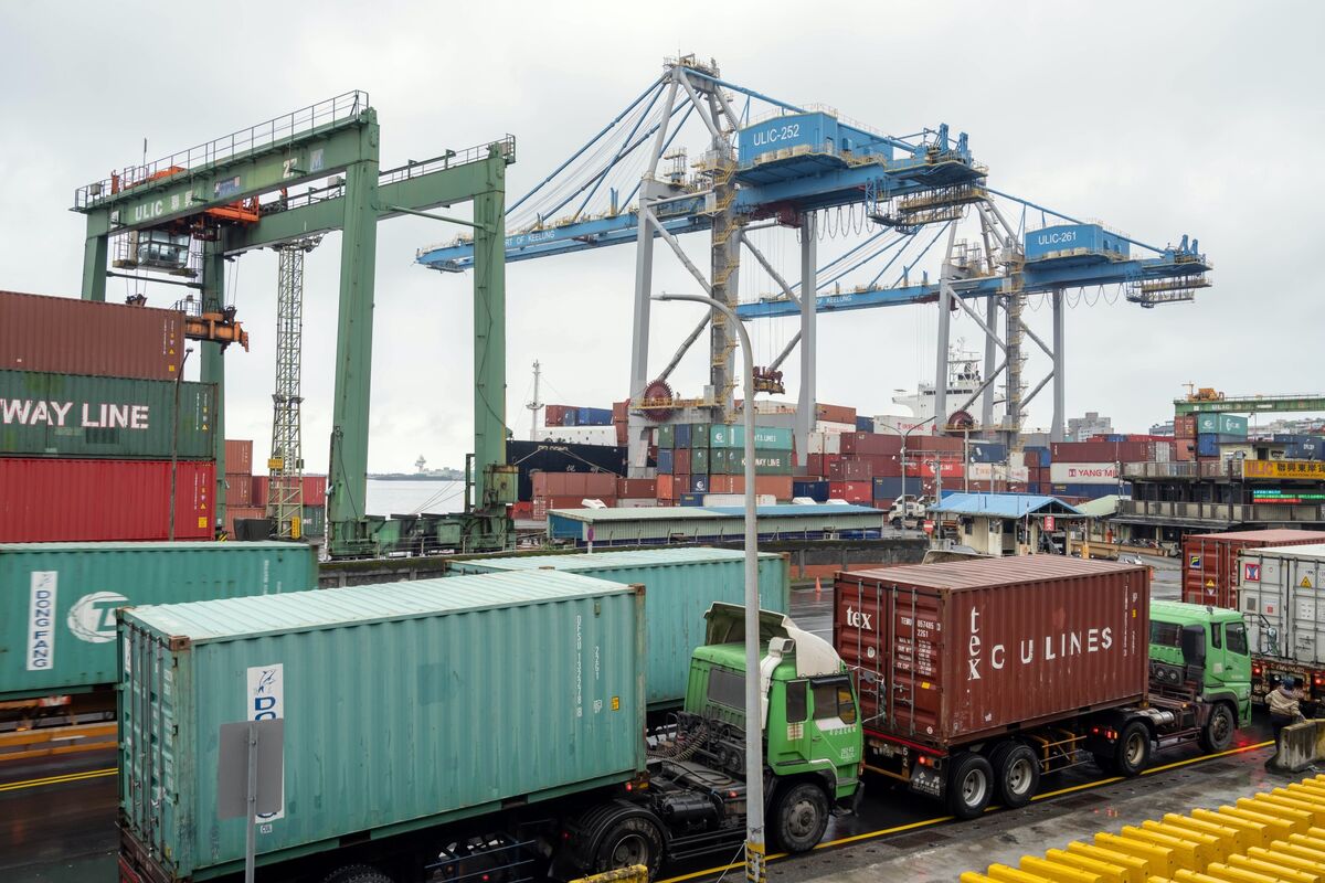 George R.R. Martin plans to kill more and different characters than ...