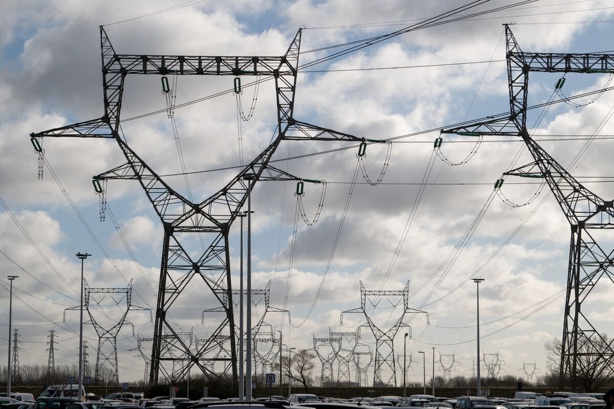 French Power Prices Tumble With Demand Set to Drop Even Further - Bloomberg