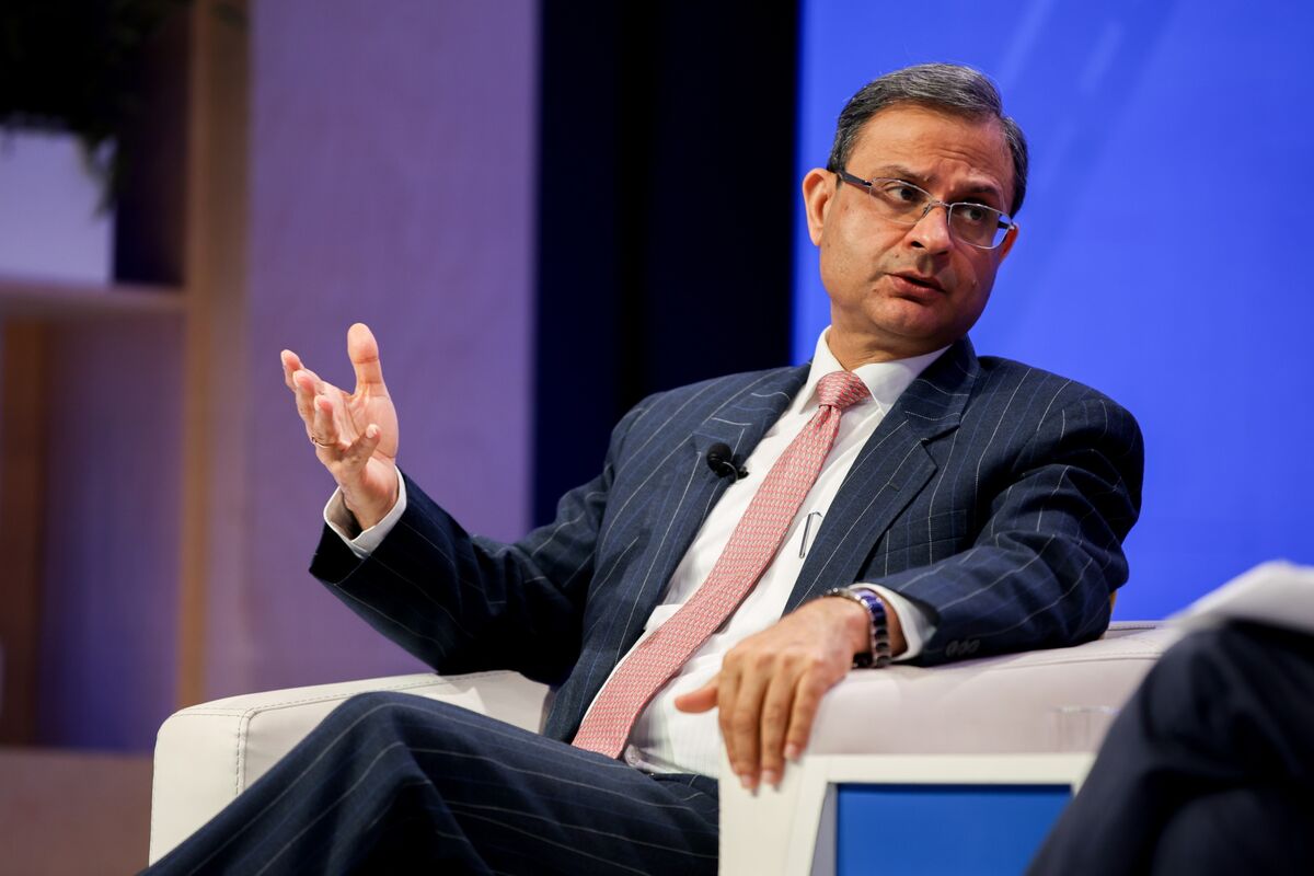 RBI Governor Expects ‘Long Period of Low Policy Rates’ for India ...