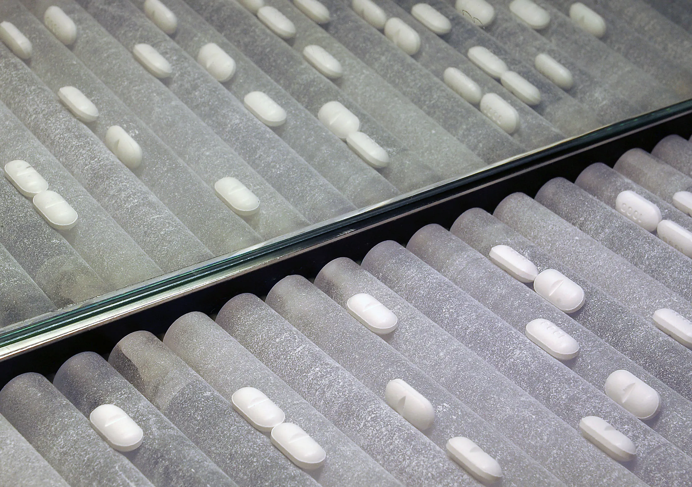 Mylan Gets FDA Warning on Drug Quality at Factory in India - Bloomberg