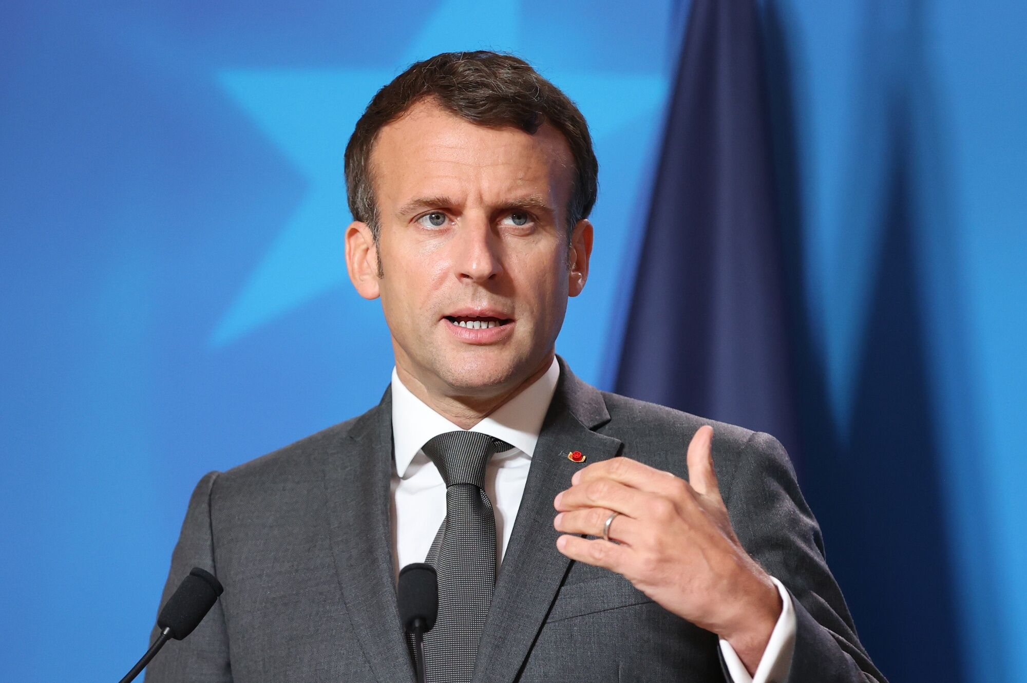 Macron’s Foreign Policy Defense Pitch Sees Resistance From EU Leaders ...