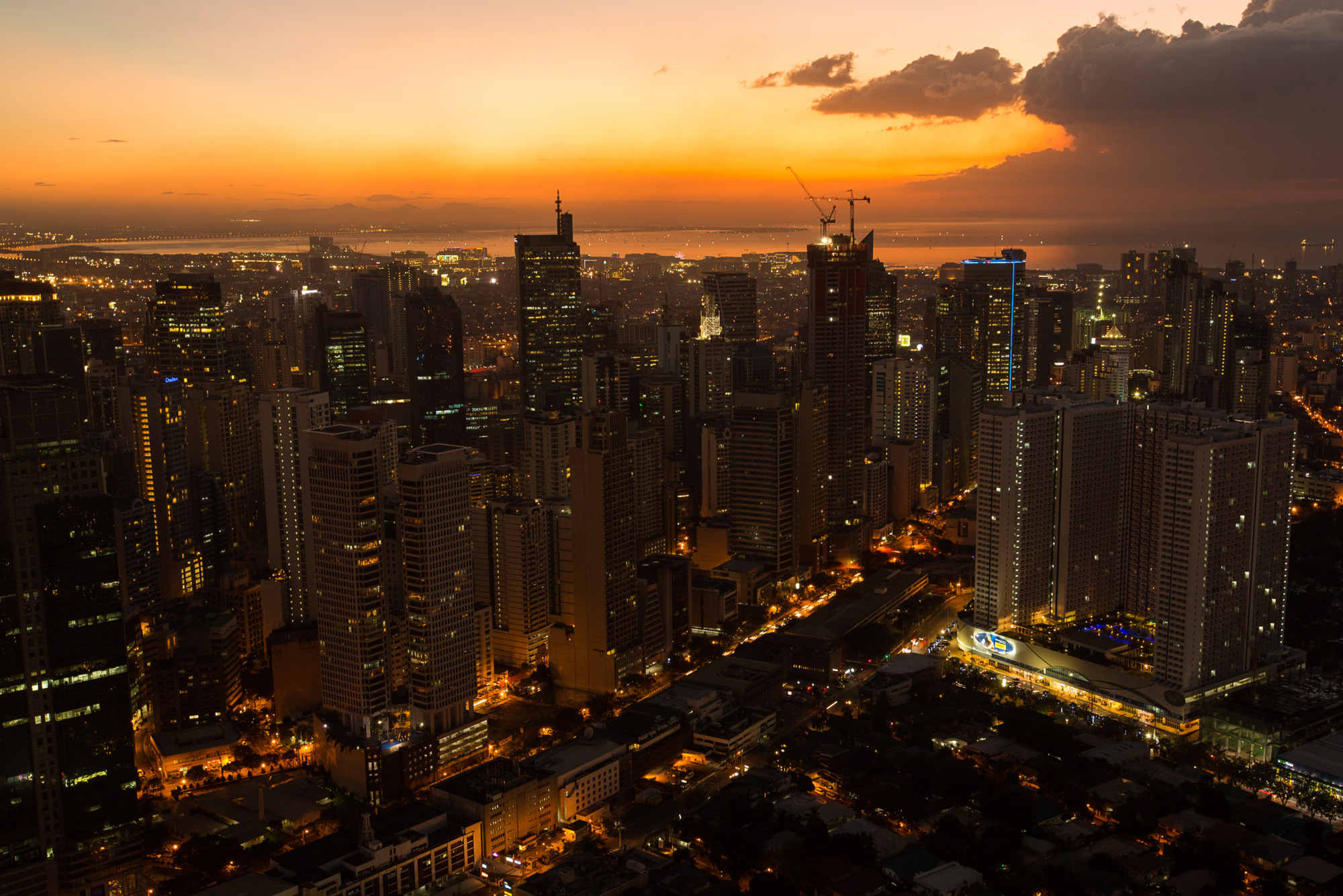 Online Casinos’ Exodus Empties Manila’s Residential Towers - Bloomberg