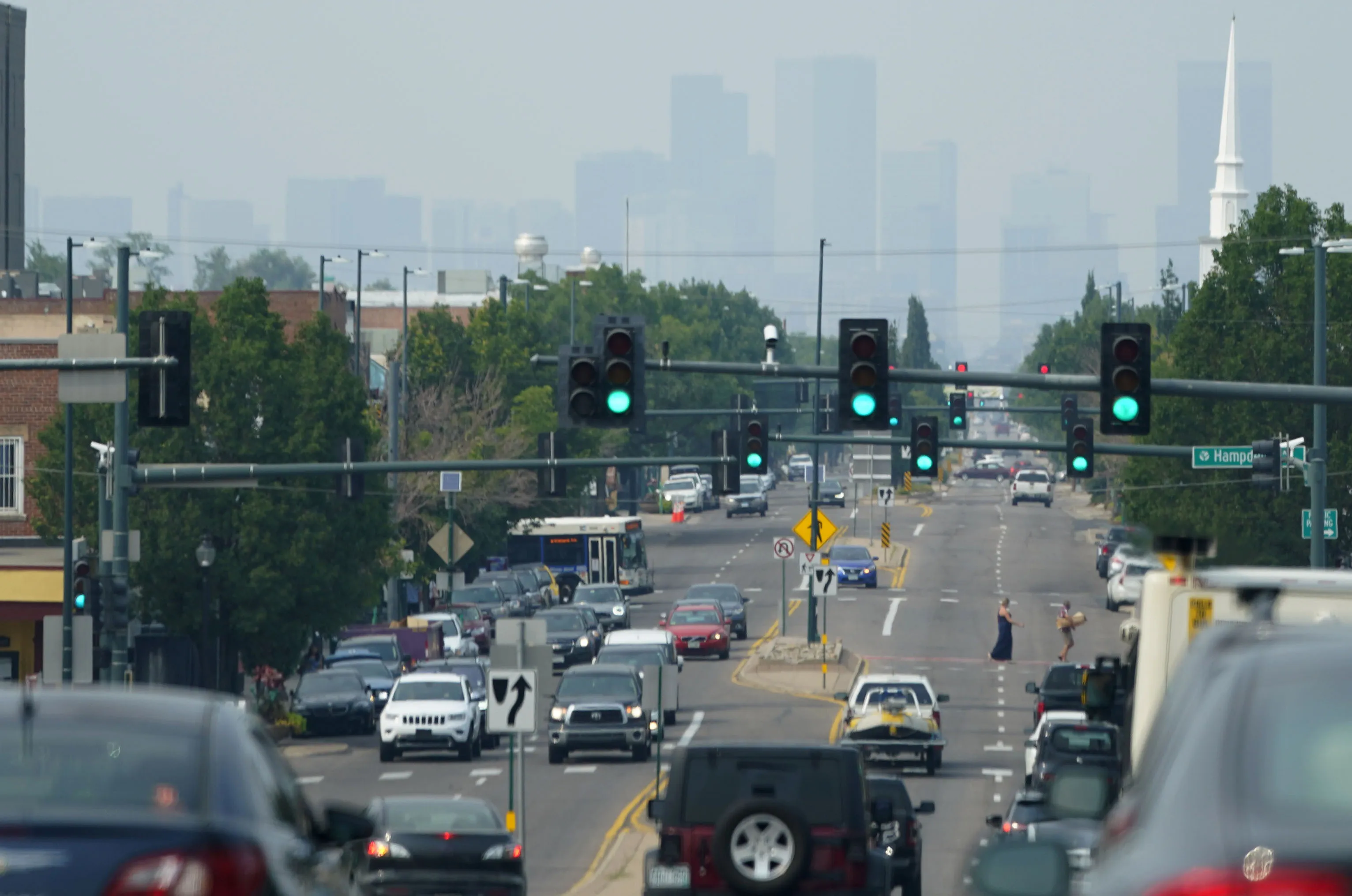 Smoke From California Wildfires Is Contaminating Denver’s Air - Bloomberg