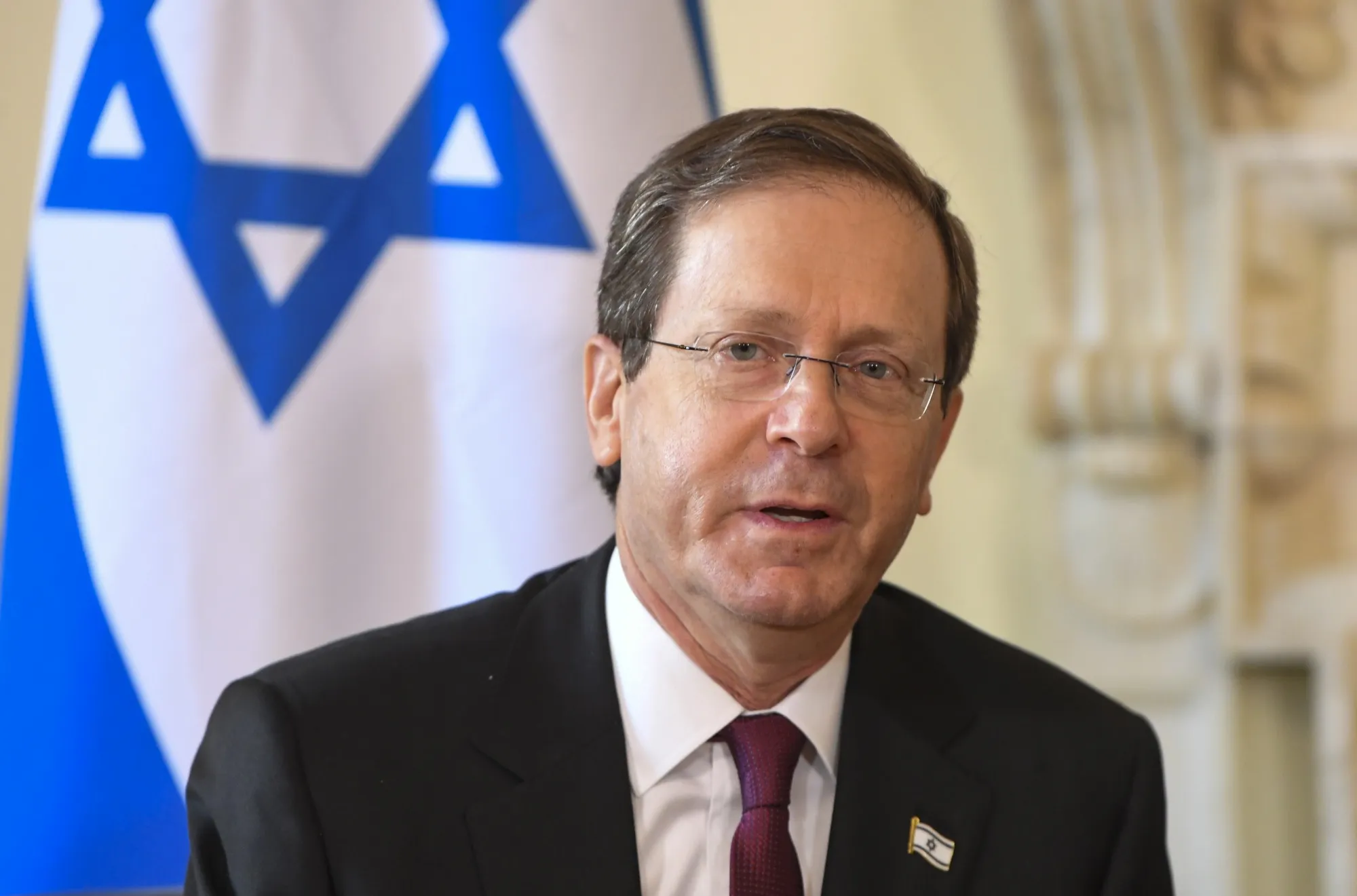 Israeli President Herzog to Pay Historic Visit to UAE Next Week - Bloomberg