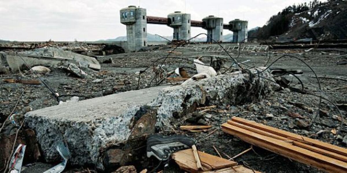 Japan in Crisis - Bloomberg